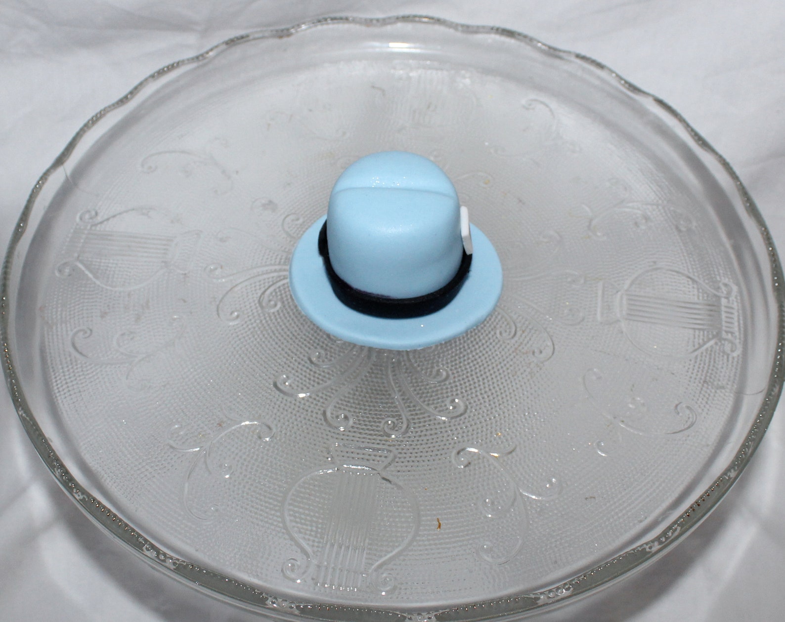 Fondant Pocket Watch Cake Topper Fondant Alice in Wonderland - Etsy