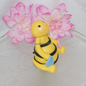 Fondant Bee Cake Topper - Fondant Bumblebee - Bee Topper - Bumblebee ...