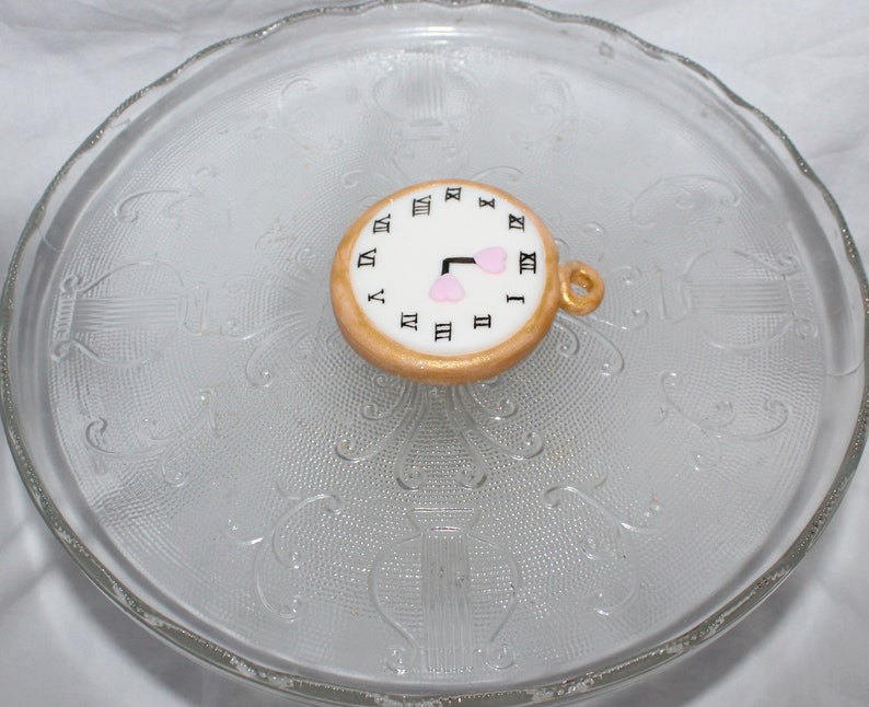 Fondant Pocket Watch Cake Topper Fondant Alice in Wonderland - Etsy