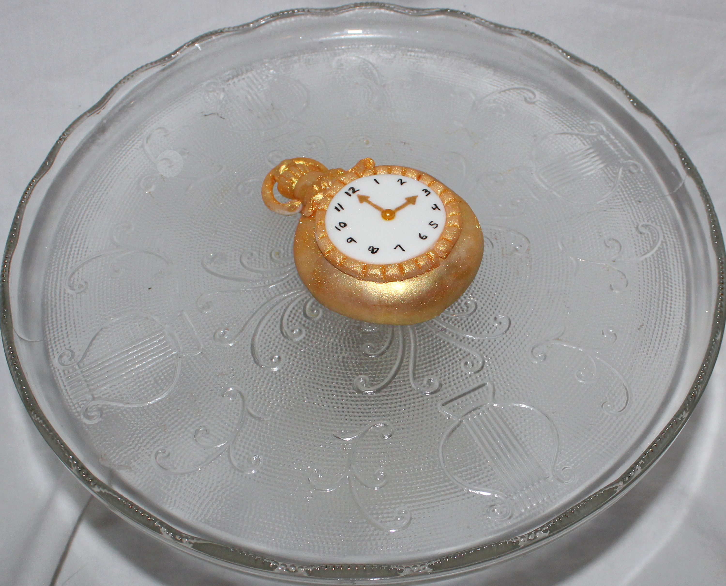 Fondant Pocket Watch Cake Topper Fondant Alice in Wonderland - Etsy