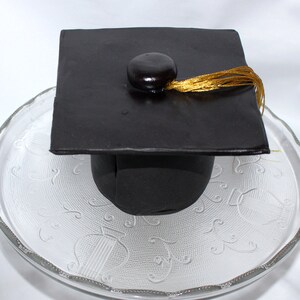 Fondant Graduation Cap Cake Topper - Graduation Cake - Graduation Hat ...