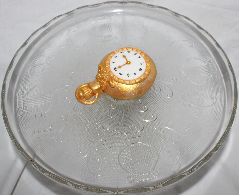 Fondant Pocket Watch Cake Topper Fondant Alice in Wonderland - Etsy