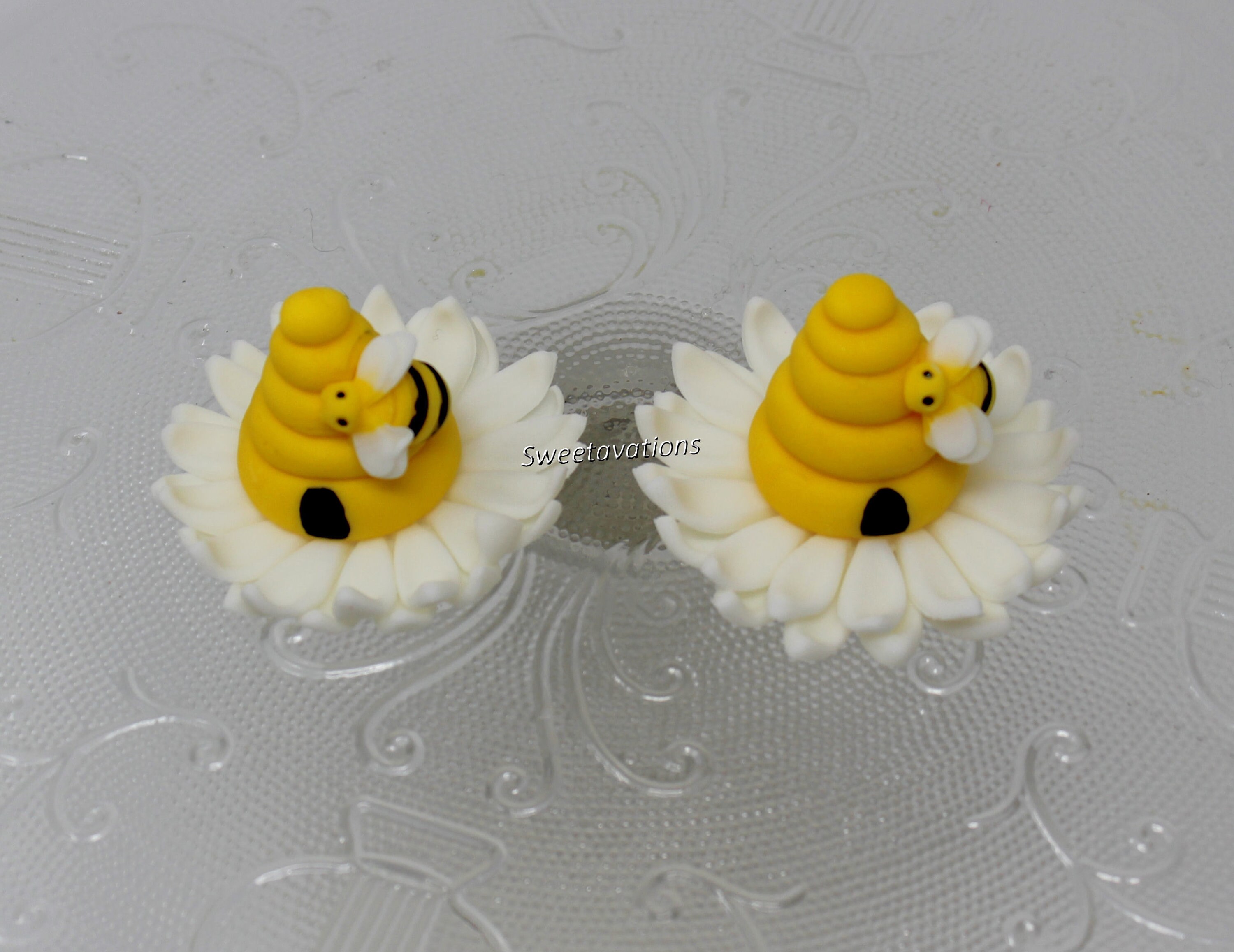 Fondant Bumble Bee Cake Topper Fondant Bee Bumble Bee - Etsy