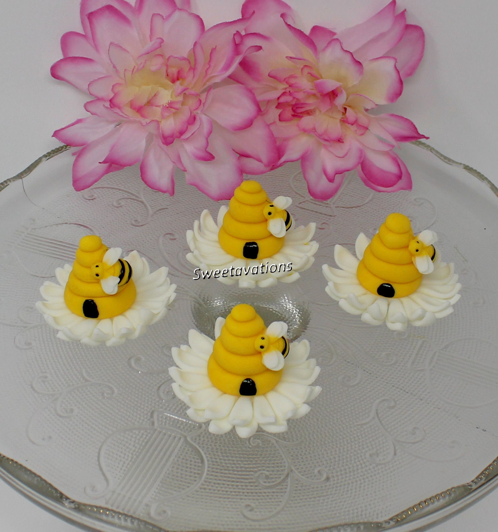 Fondant Bumble Bee Cake Topper Fondant Bee Bumble Bee - Etsy