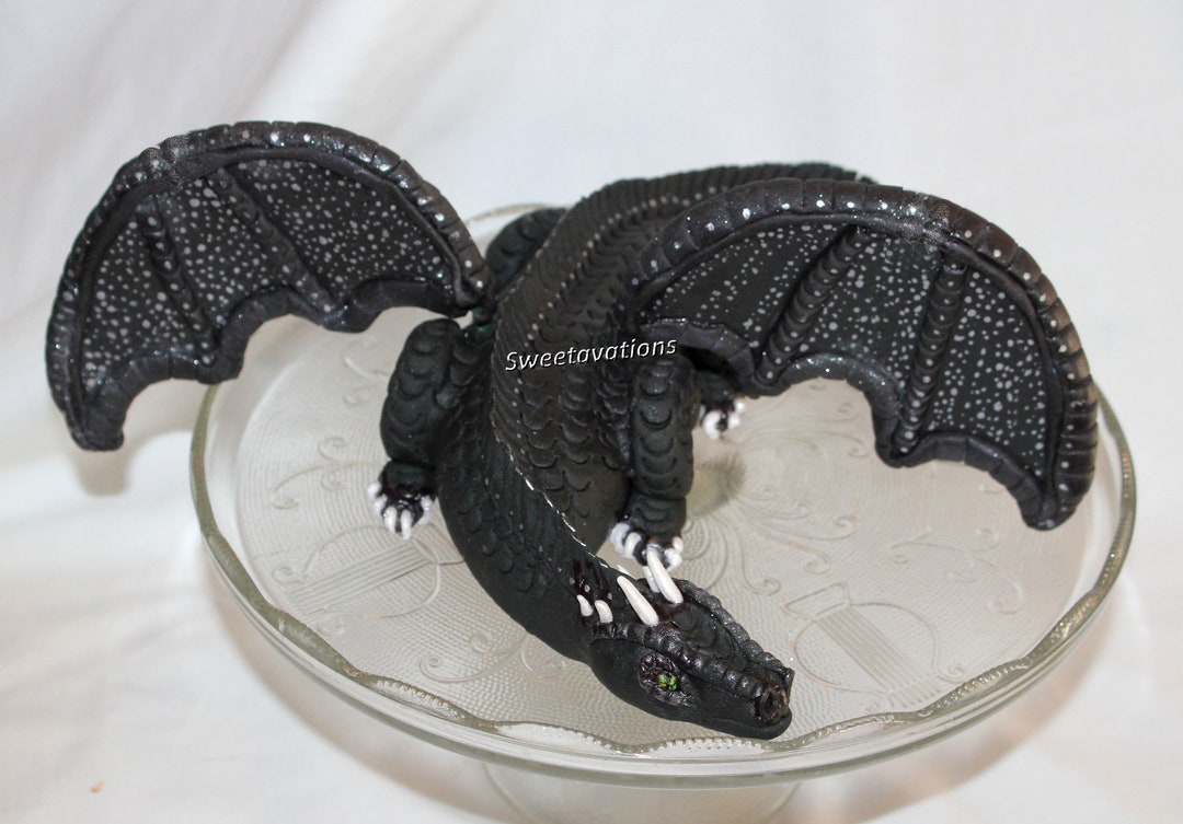 Fondant Dragon Cake Topper - Fondant Dragon - Dragon Cake Topper ...