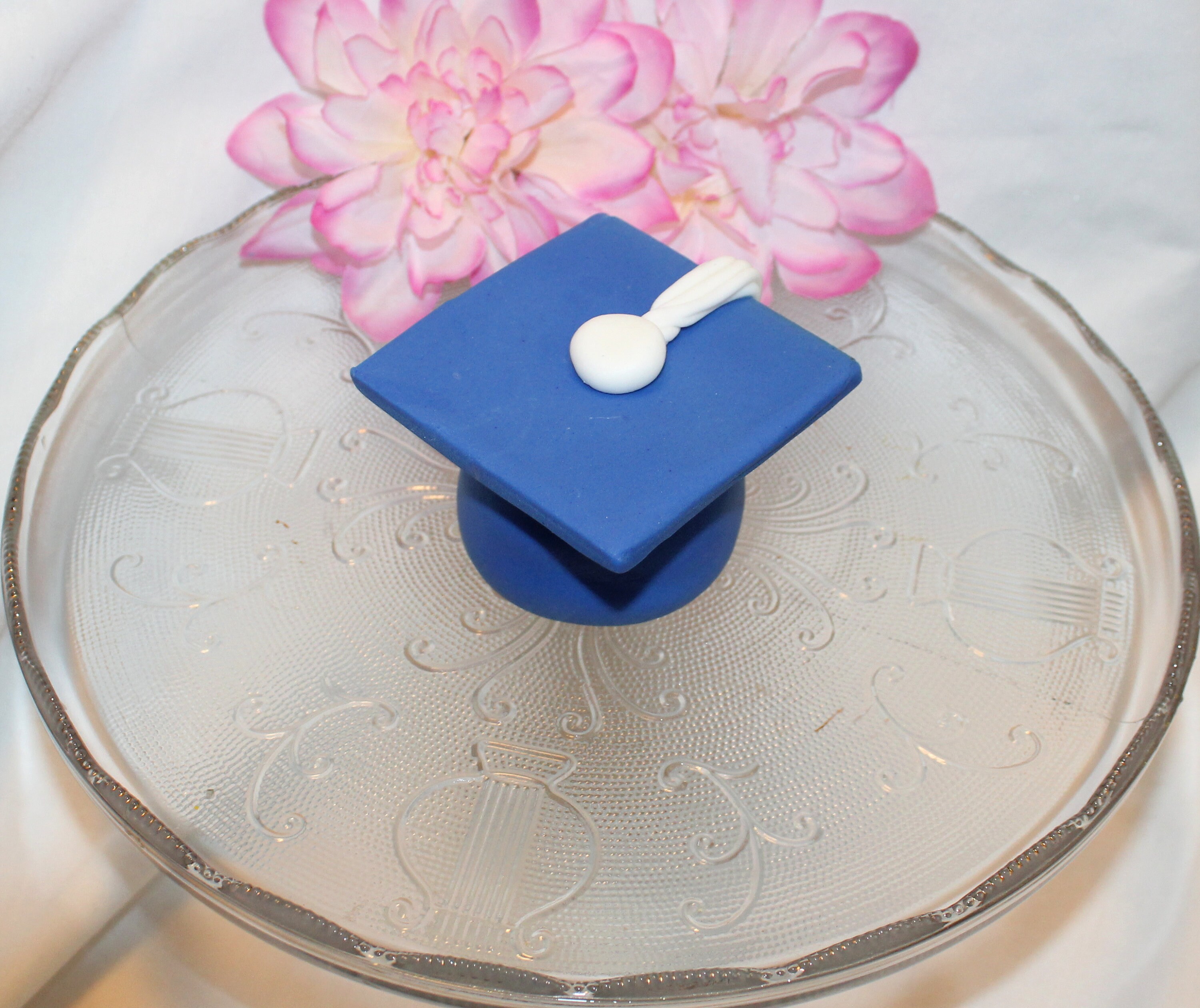 Fondant Graduation Cap Cake Topper Fondant Grad Hat Grad - Etsy