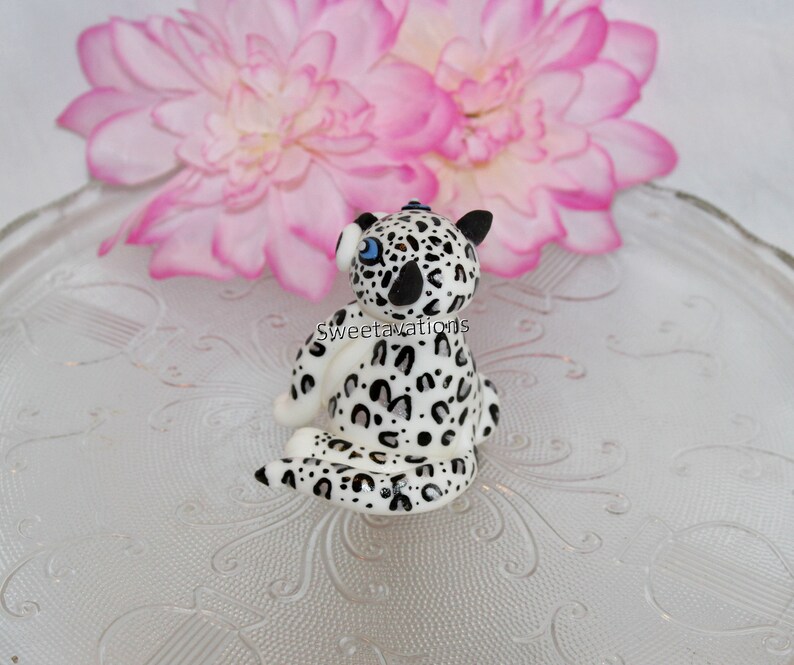 Fondant Leopard Cake Topper Fondant Snow Leopard Leopard - Etsy