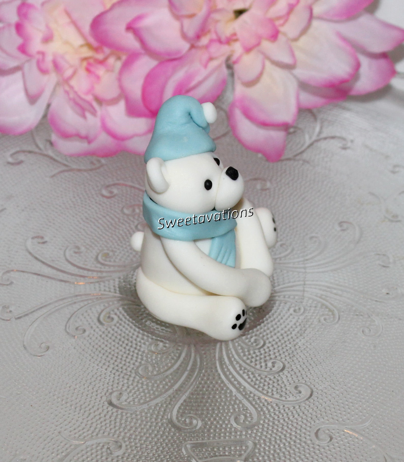 Fondant Polar Bear Cake Topper Fondant Polar Bear Fondant - Etsy