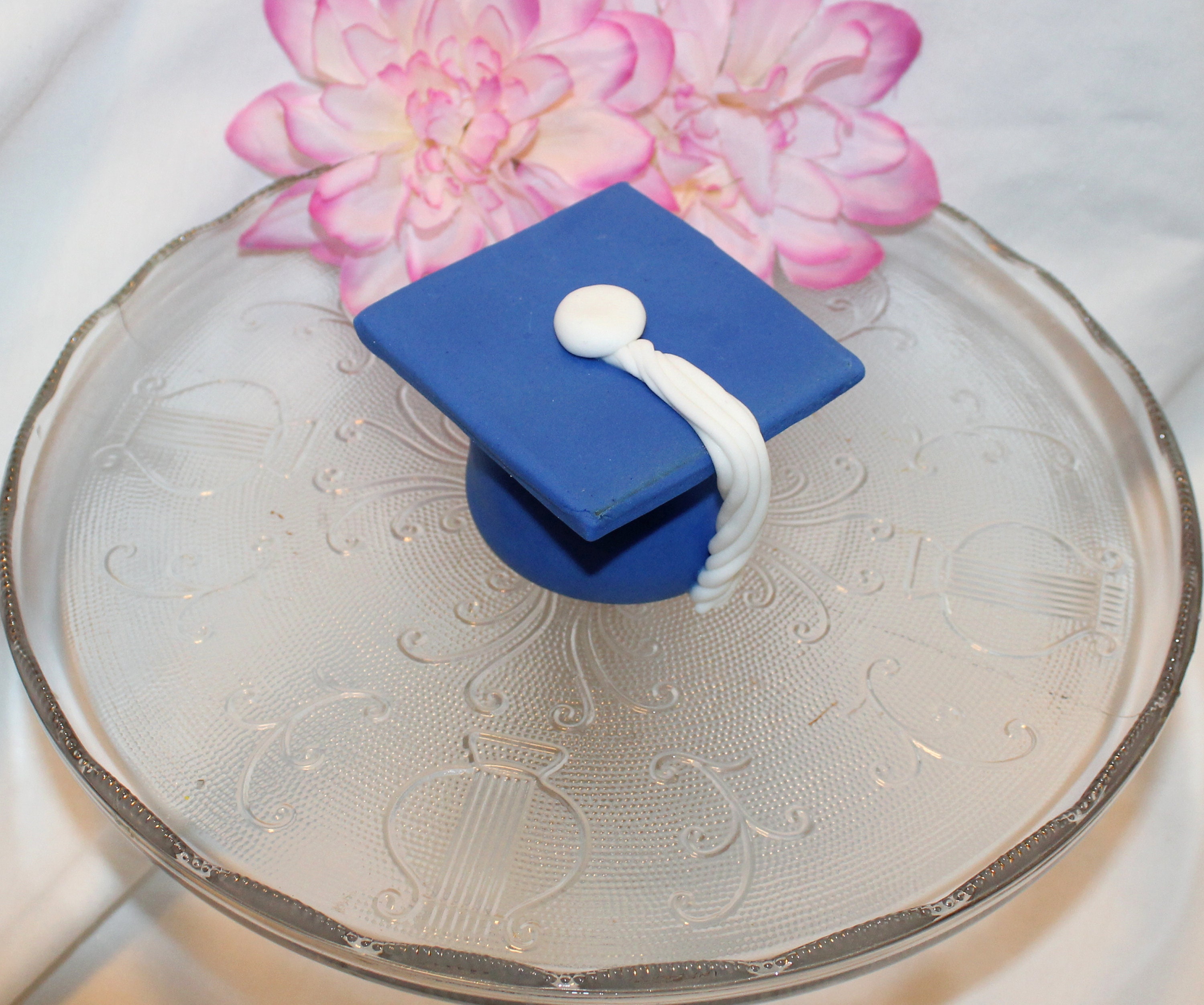 Fondant Graduation Cap Cake Topper Fondant Grad Hat Grad - Etsy