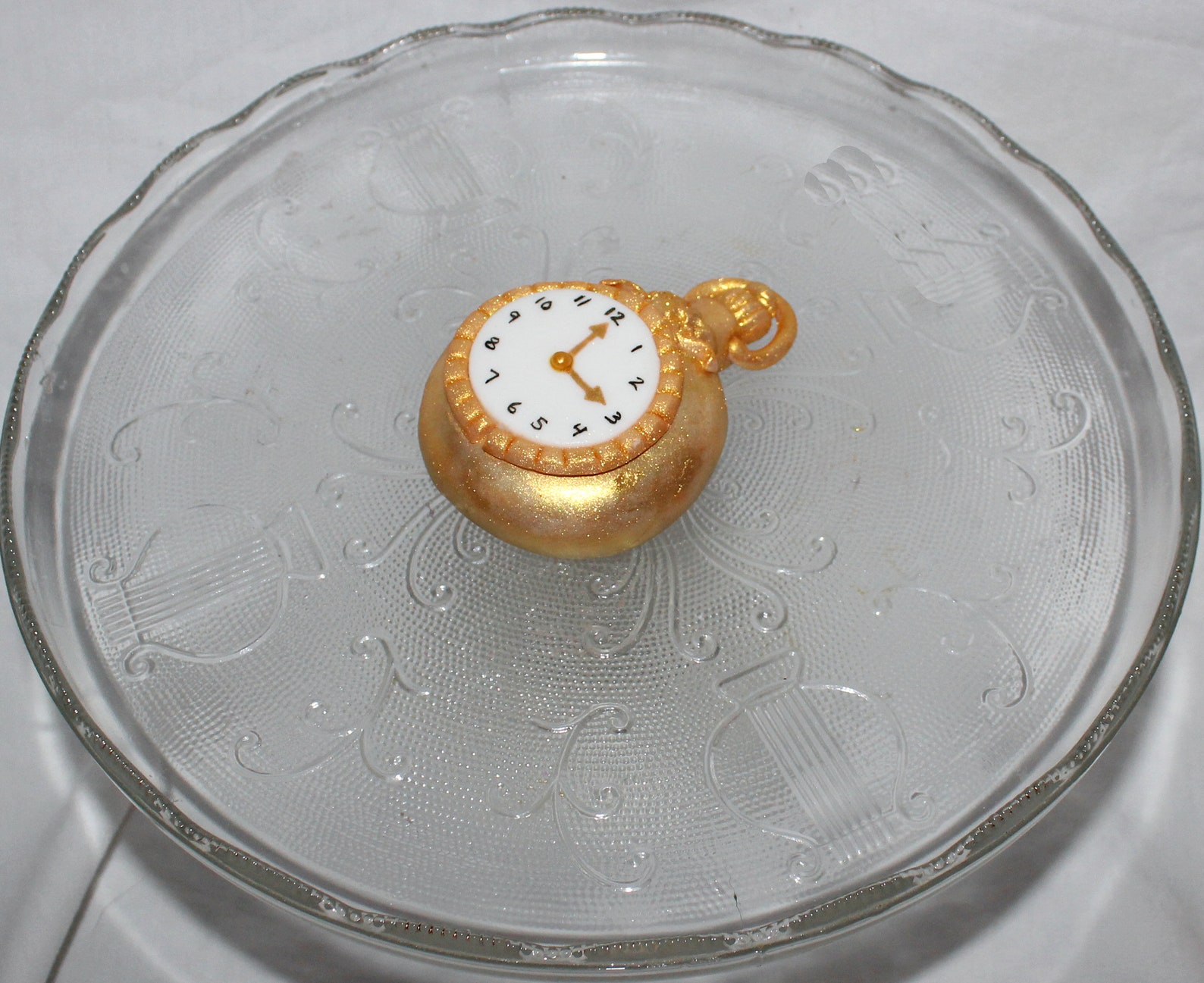 Fondant Pocket Watch Cake Topper Fondant Alice in Wonderland | Etsy