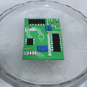 Fondant Circuit Board Cake Topper - Fondant Computer - Fondant ...