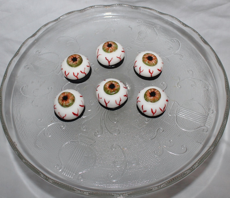 Fondant Eye Cake Topper - Eye Topper - Medical Cake Topper - Fondant ...
