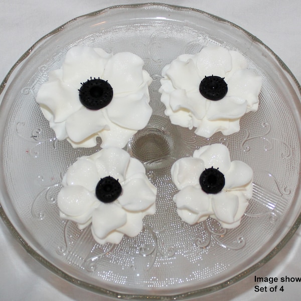 Gumpaste Cake Topper - Etsy