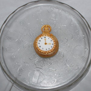Fondant Pocket Watch Cake Topper - Fondant Alice in Wonderland - Alice ...