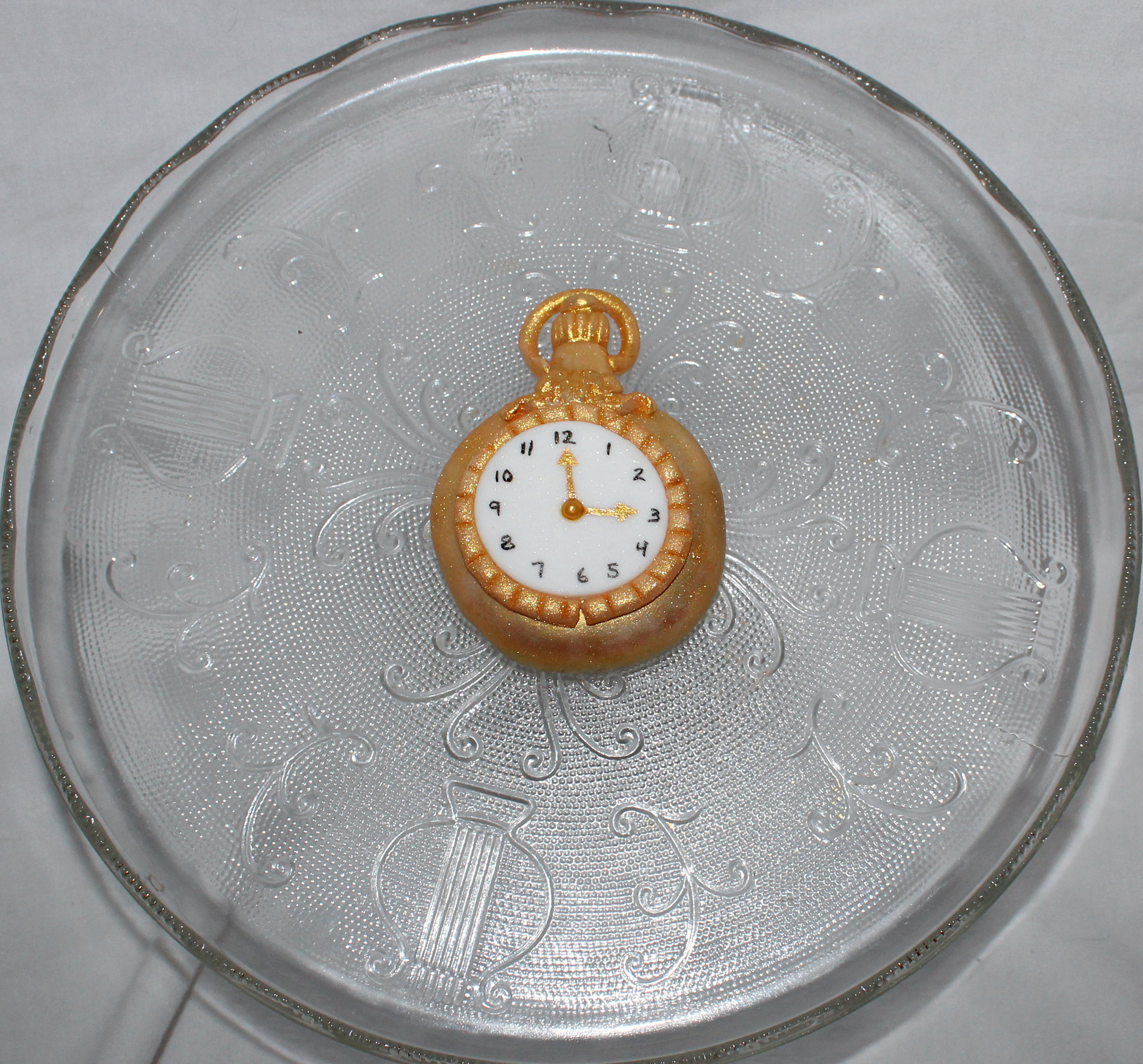 Fondant Pocket Watch Cake Topper Fondant Alice in Wonderland - Etsy