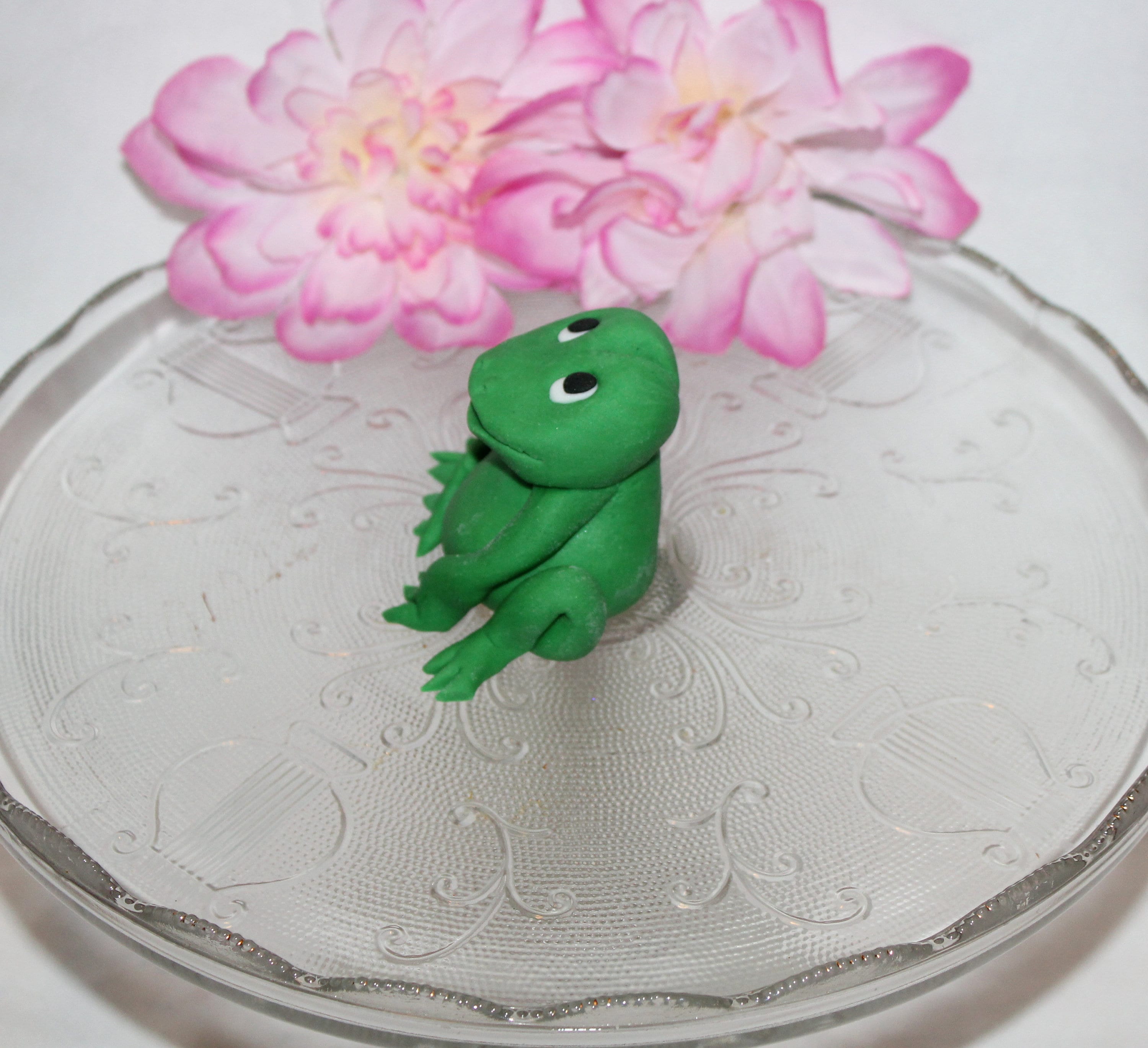 Fondant Frog Cake Topper Frog Topper Woodland Animal | Etsy Australia