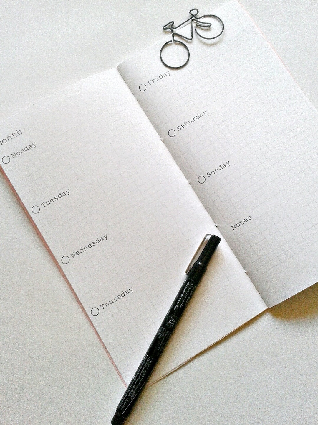 WEEK on Two Pages FULL YEAR - Traveler's Notebook - Horizontal Weekly ...