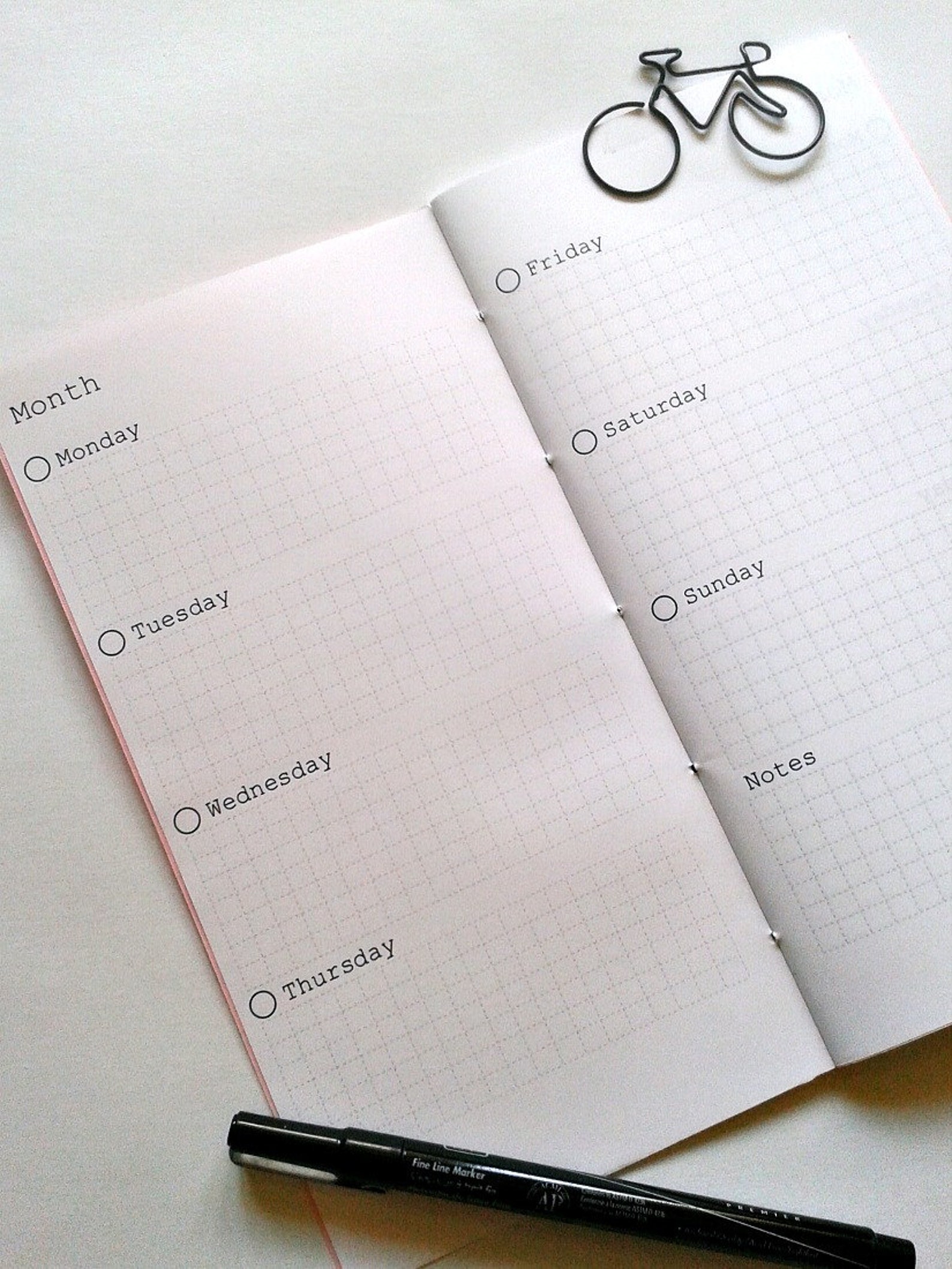 WEEK on Two Pages FULL YEAR Traveler's Notebook | Etsy