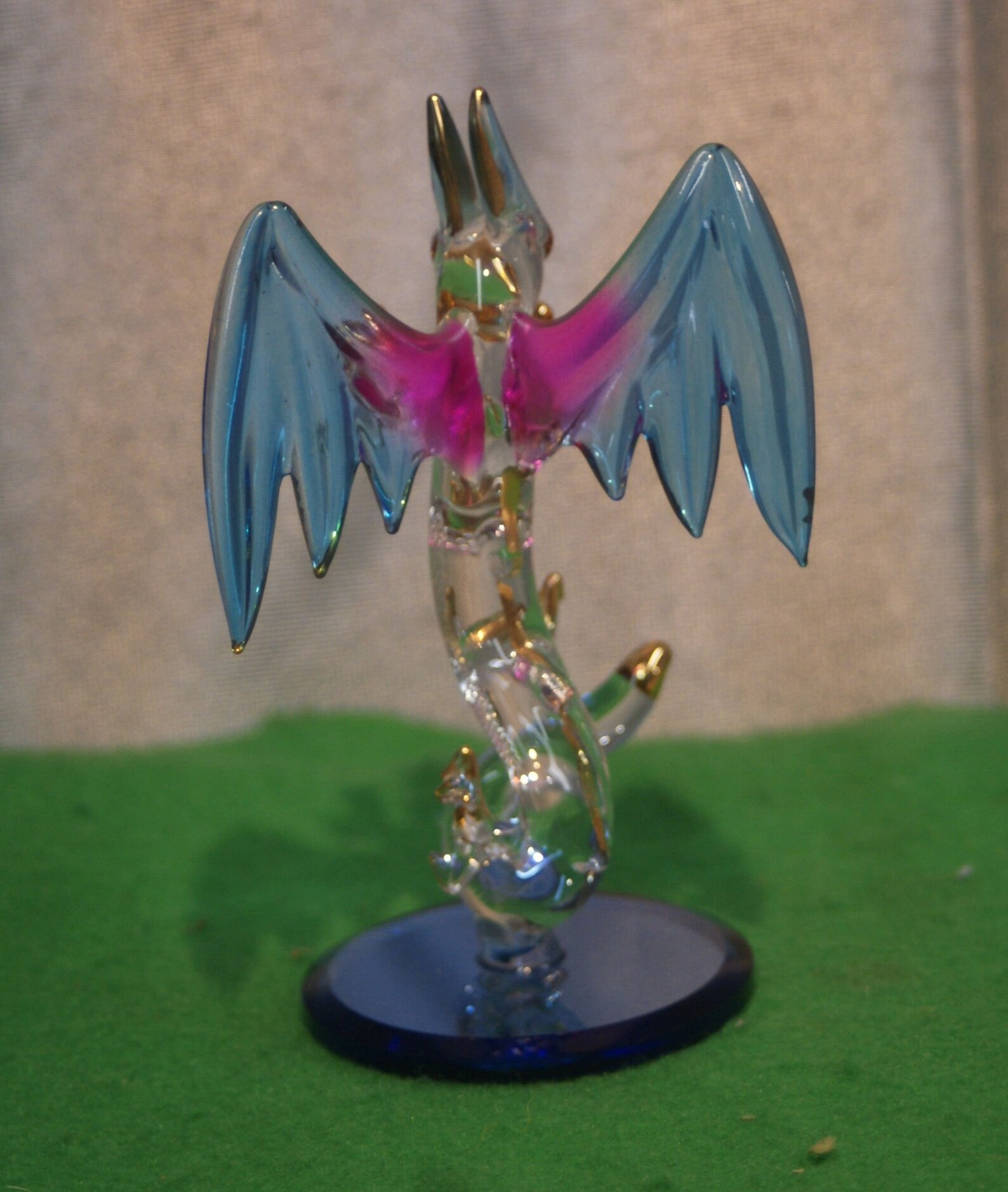 Crystallite Crystal Glass Figurine 4" TALL DRAGON on Blue Mirror Base ...