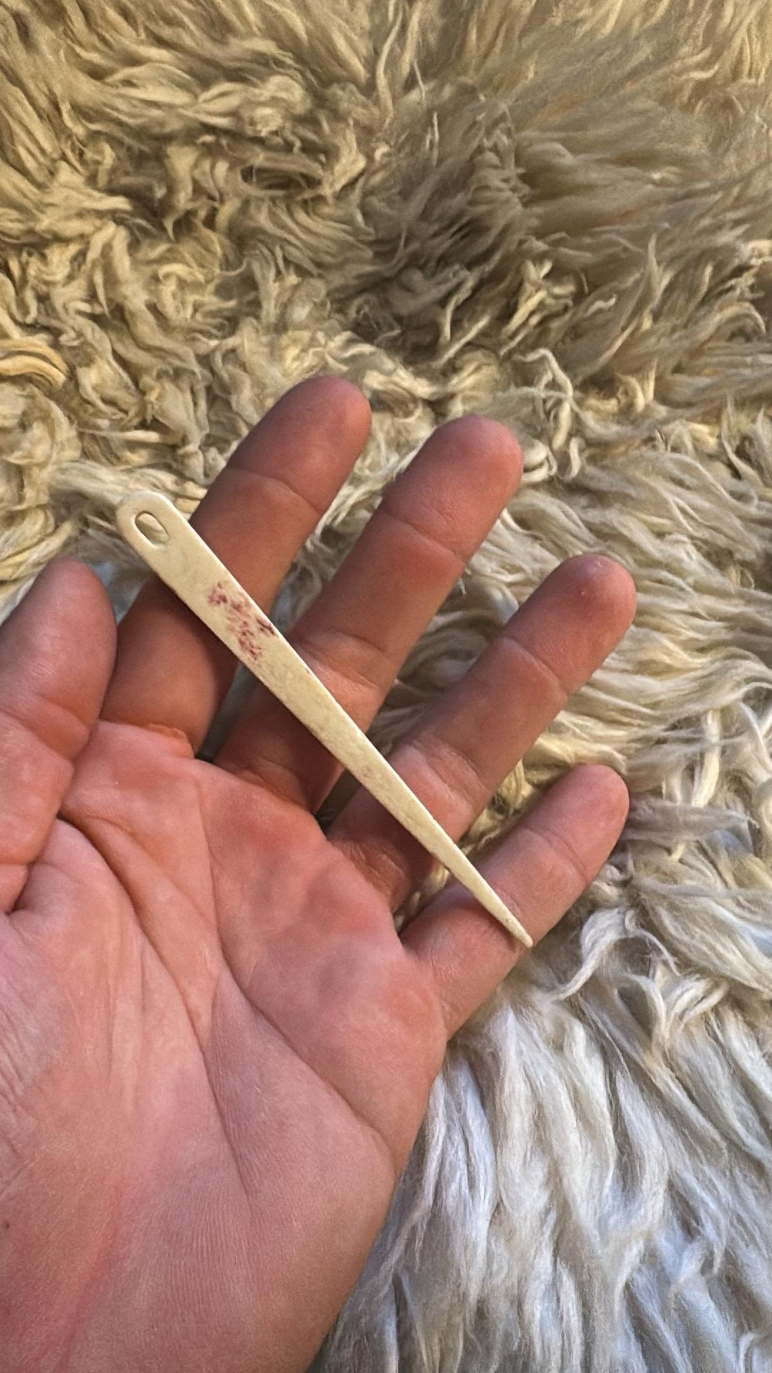 Antique Style Bone Nalbinding Needle: Viking Weaving, Red or Black - Etsy