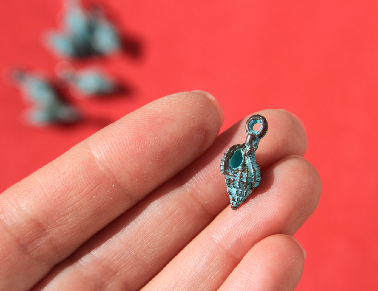 1/1 MADE IN GREECE 5 mykonos conch shells green patina conch | Etsy