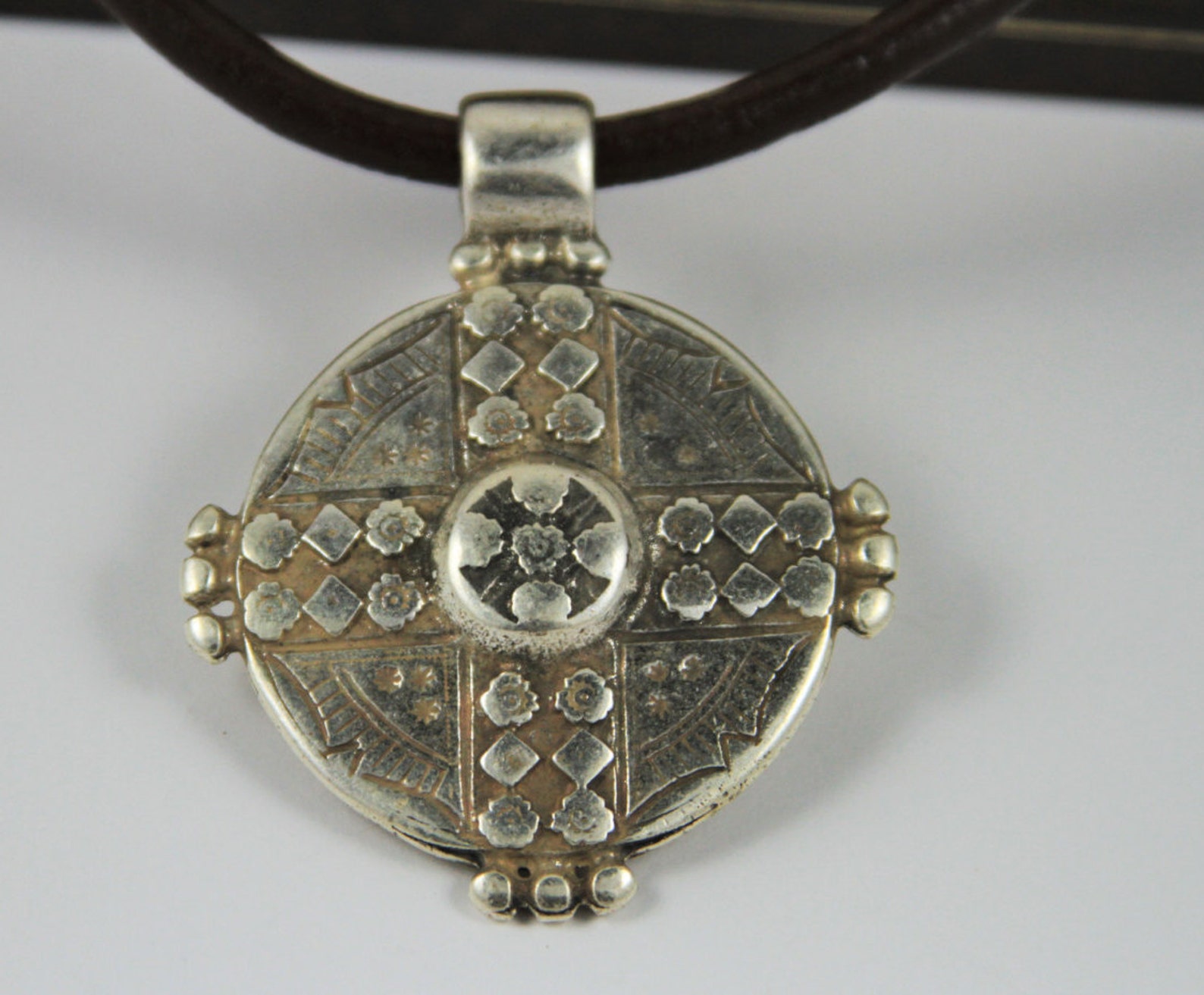 0016>>made IN EUROPE Large Pendant, Zamak Pendant, Round Pendant, Large ...