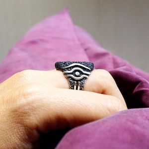 Eye of Horus Ring Egyptian Eye Ring Sterling Silver Ring Black Signet ...
