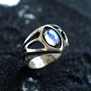 Gothic Engagement Moonstone Ring Unique Wedding Ring Crown Alternative ...