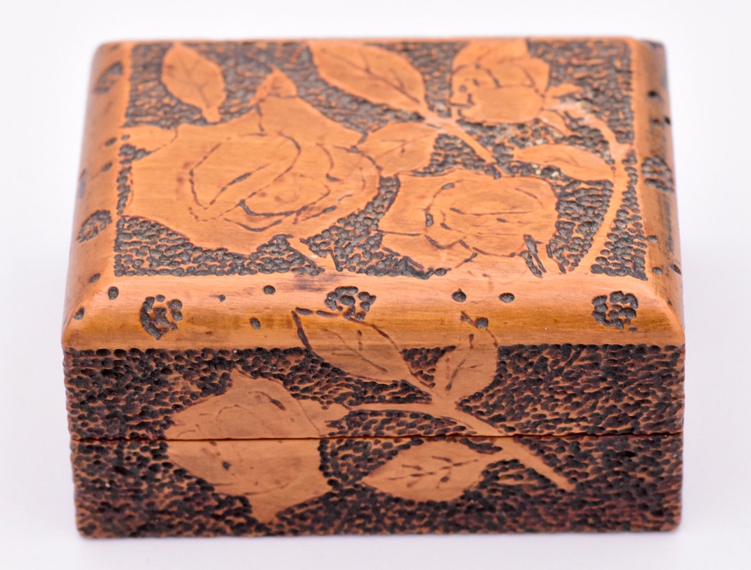 Fantastic Treen / Wood Pokerwork Stamp Box / Rose Flowers - Etsy