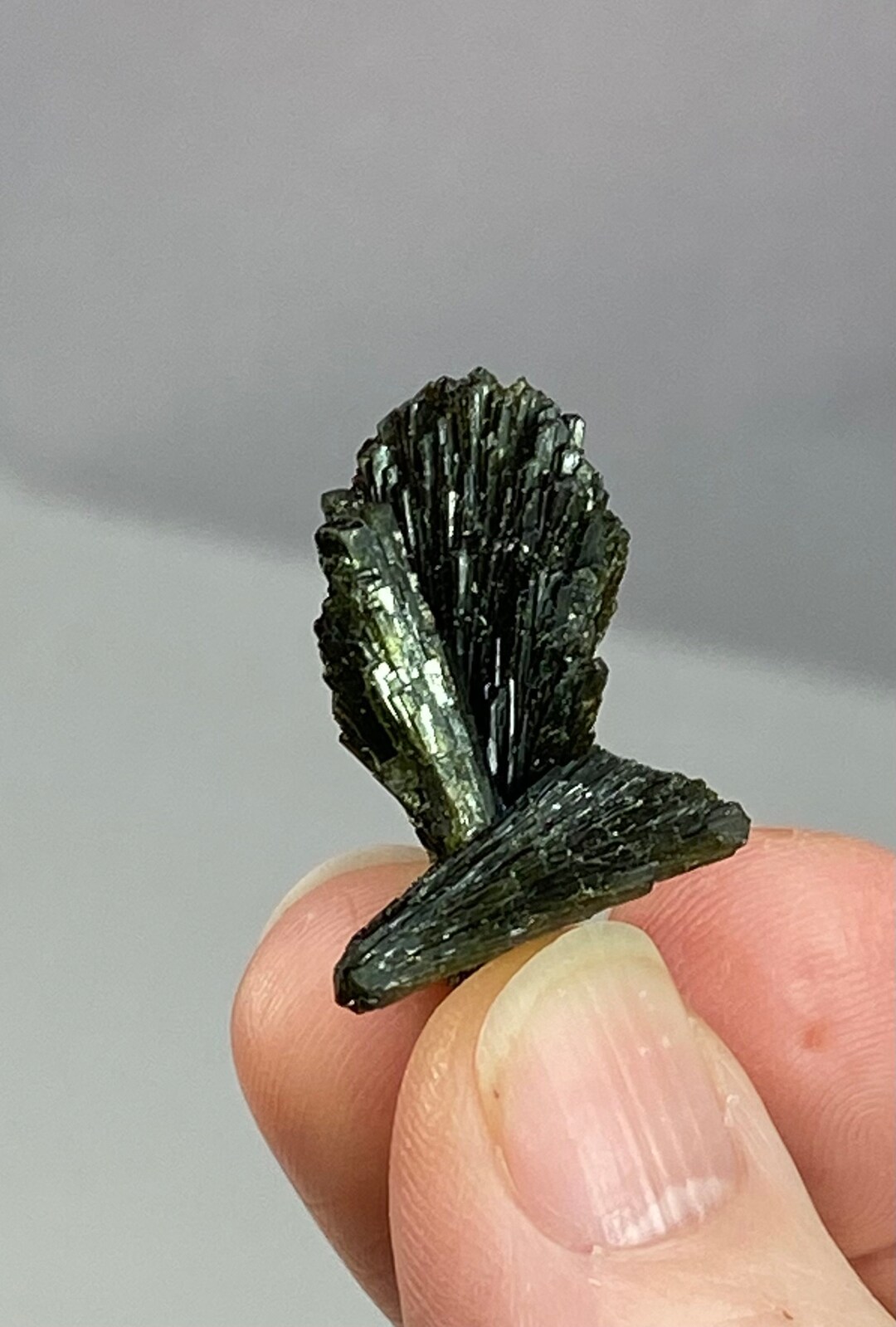 ONE Epidote Crystal Fan Cluster From Kharan, Balochistan, Pakistan - Etsy