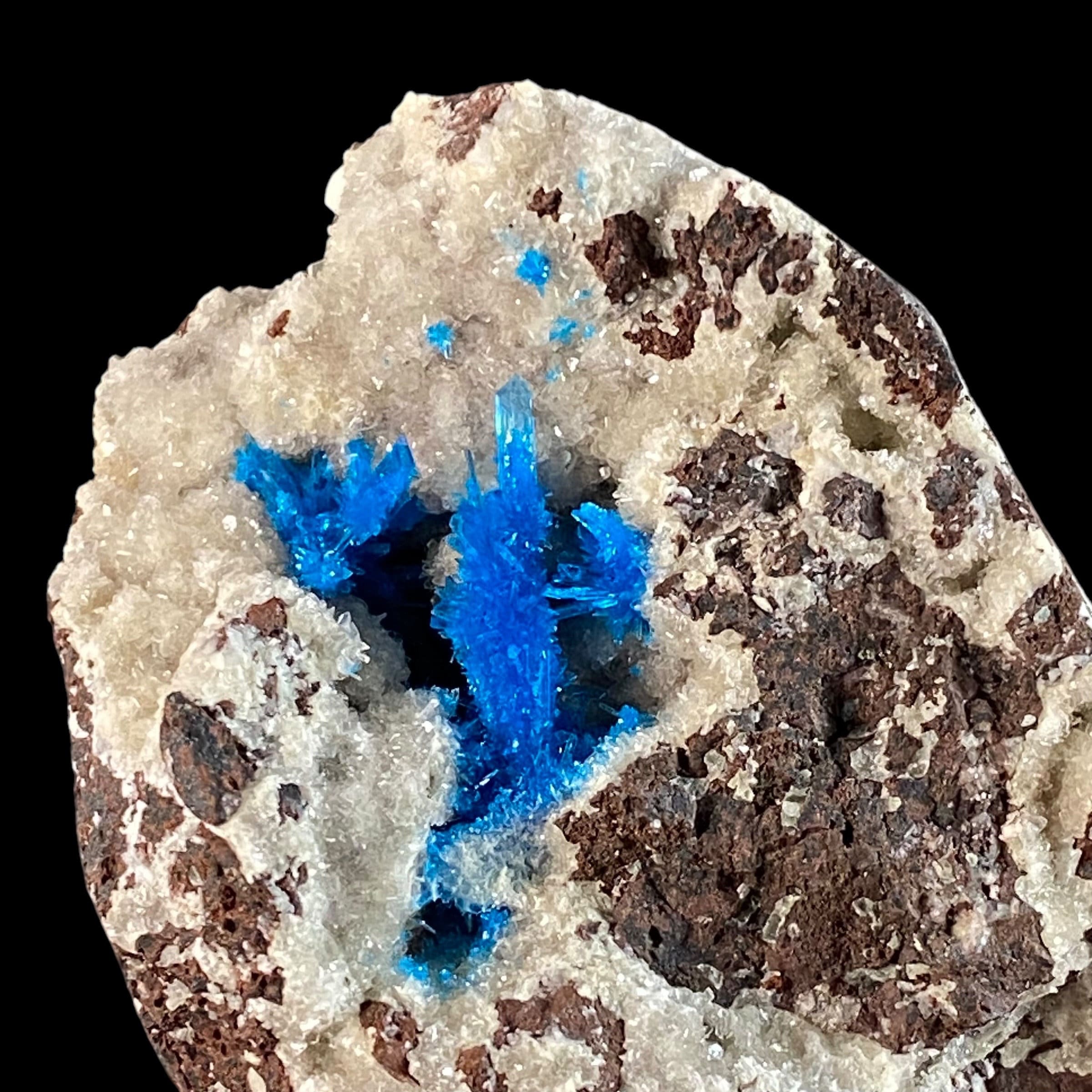 Vibrant Blue Pentagonite Cluster With Druze Stilbite on Matrix - Etsy