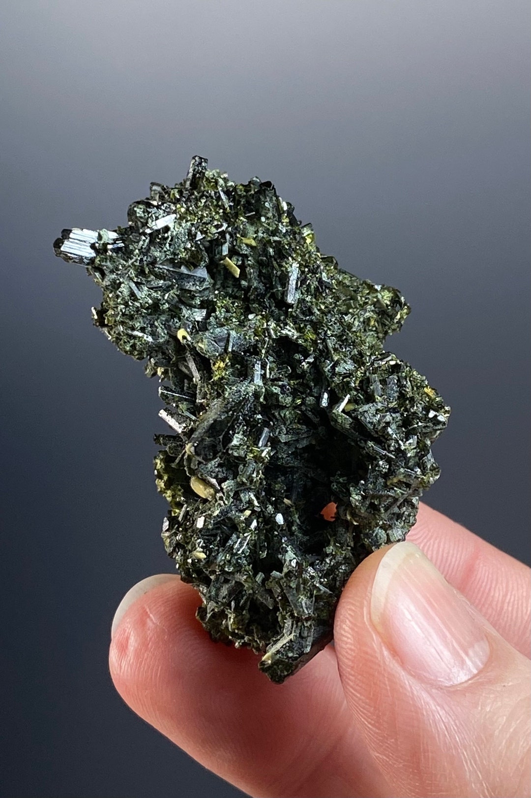 Deep Green Epidote Crystal Cluster, Balochistan, Pakistan - Etsy