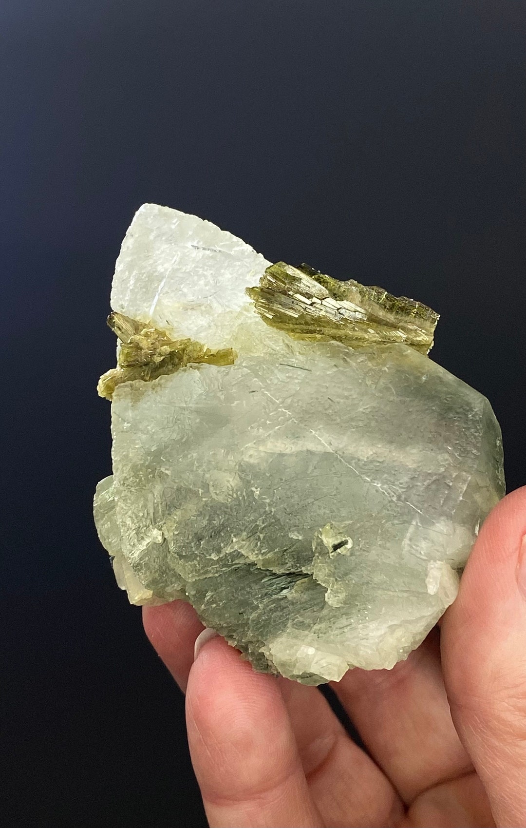 Scalenohedral dog Tooth Calcite Cluster With Epidote & Diopside - Etsy