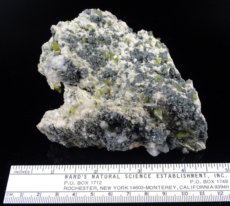 Titanite Sphene Crystals and Colusite on Matrix | Etsy