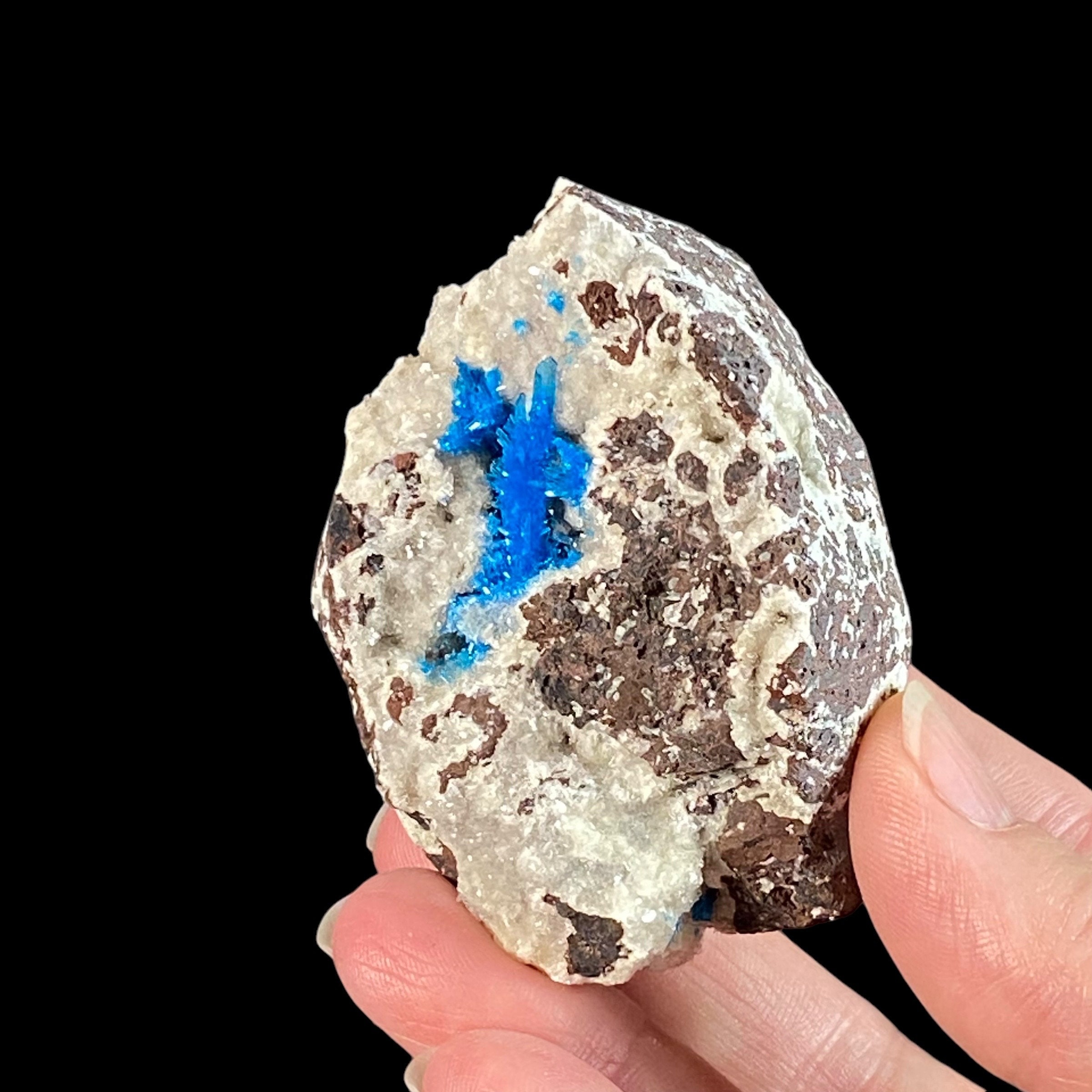 Vibrant Blue Pentagonite Cluster With Druze Stilbite on Matrix - Etsy