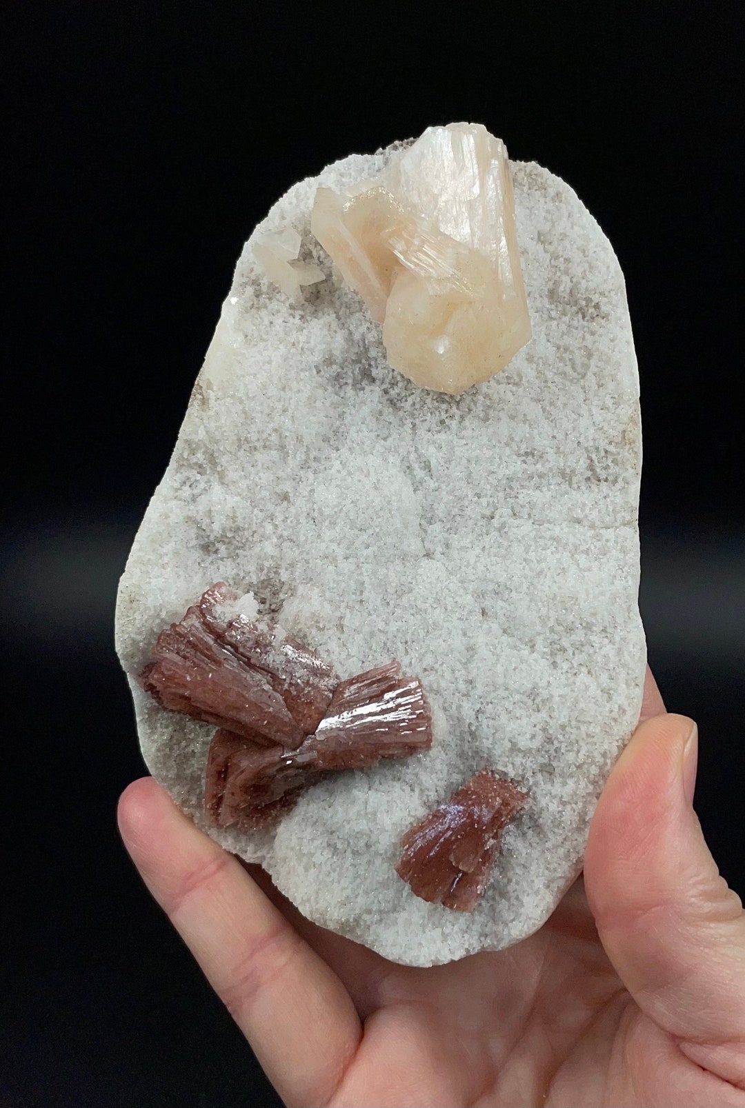 Rare Red Heulandite and Peach Stillbite on a Fine-grained Quartz Matrix ...
