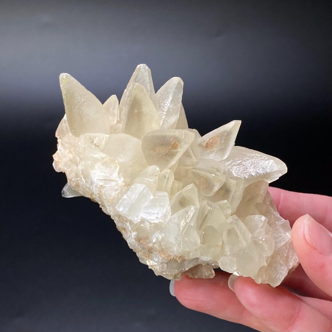 Scalenohedral Dog Tooth Calcite Cluster With Orange Fluorescent ...
