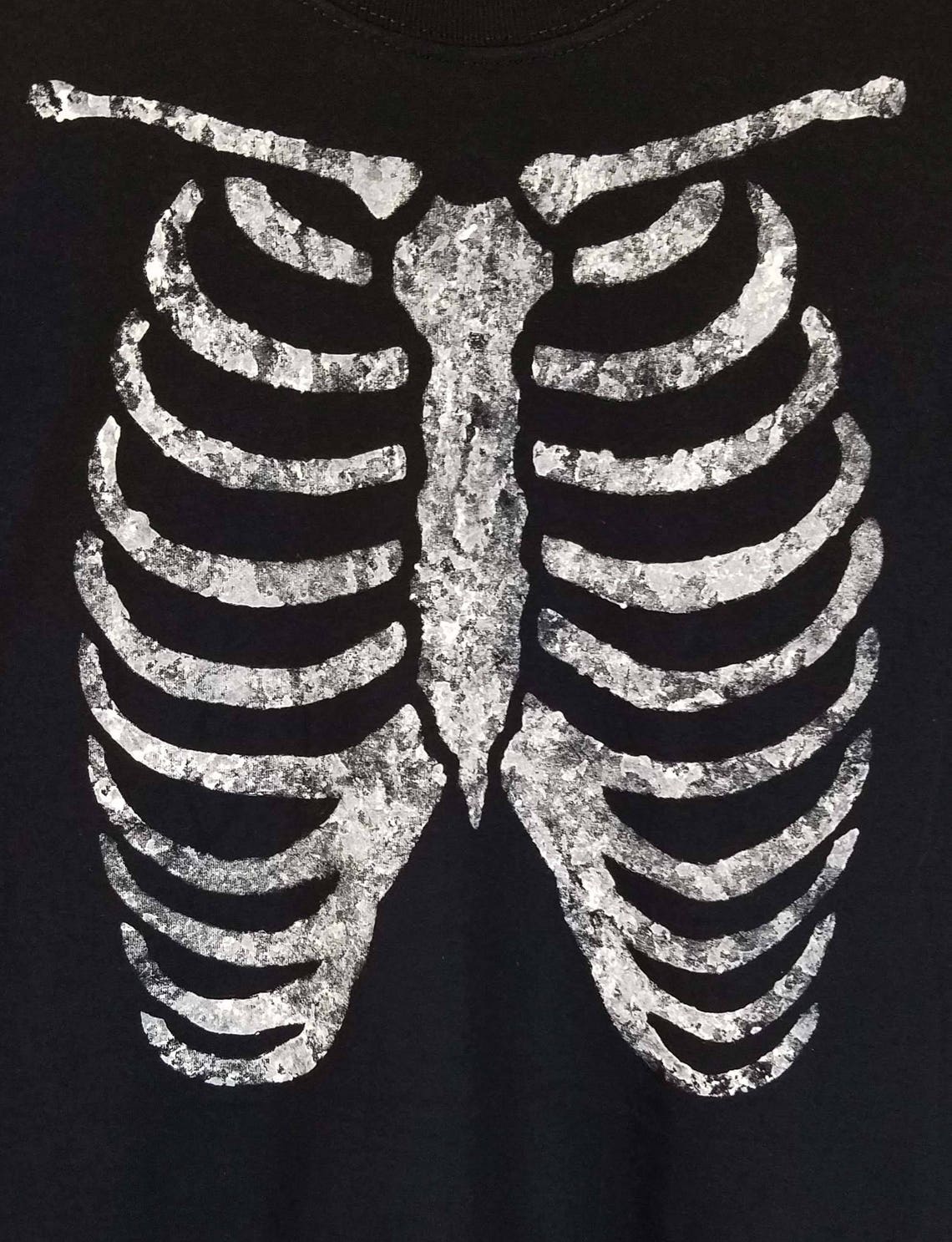Distressed Rib Cage Hand-painted T Shirt / Halloween Ribcage Shirt - Etsy