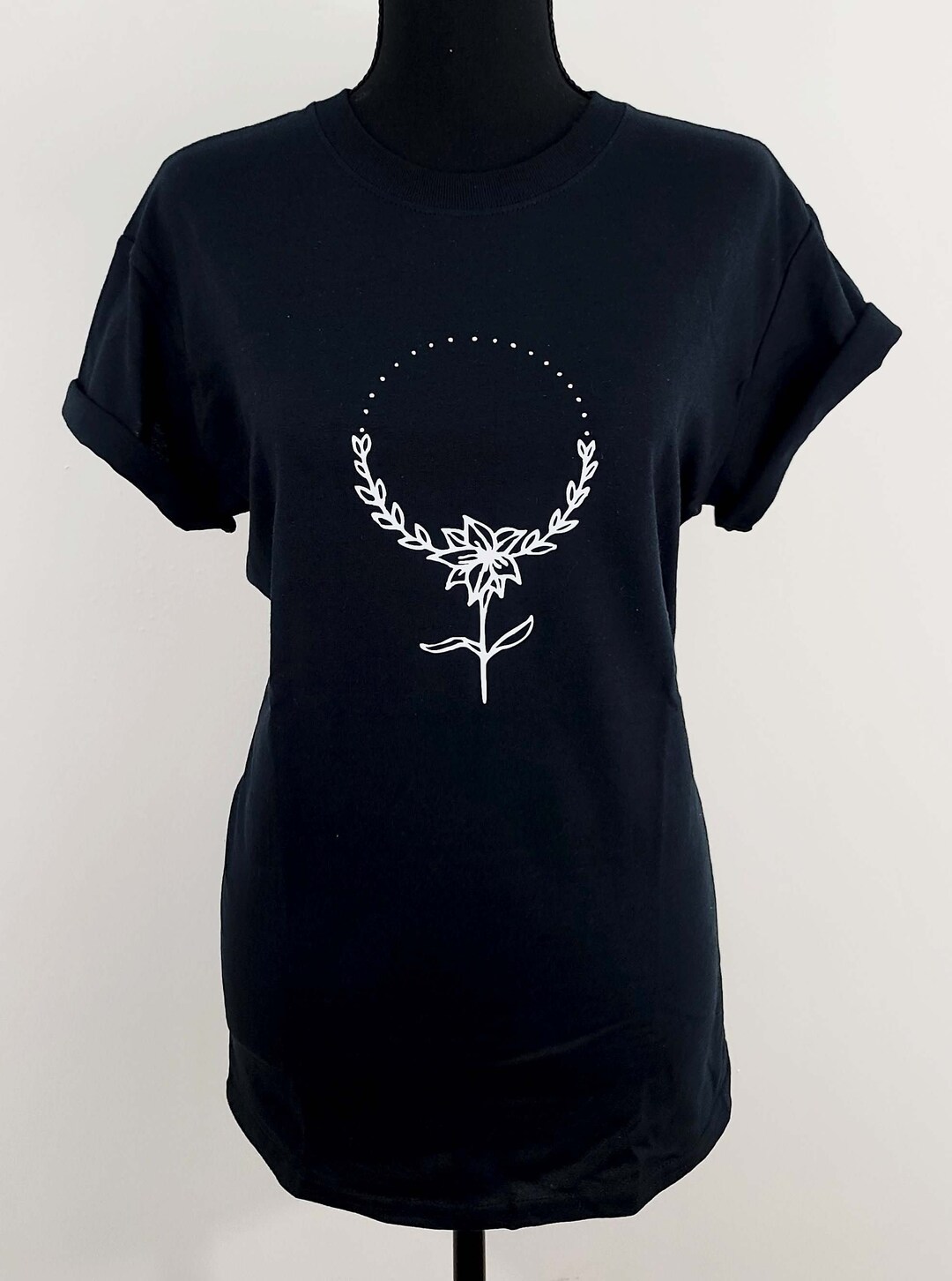 Female Sex Symbol Flower T Shirt / Feminine Dot Art Shirt / Feminist ...