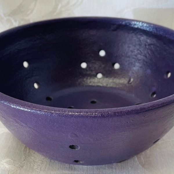 Berry Bowl Colander - Etsy