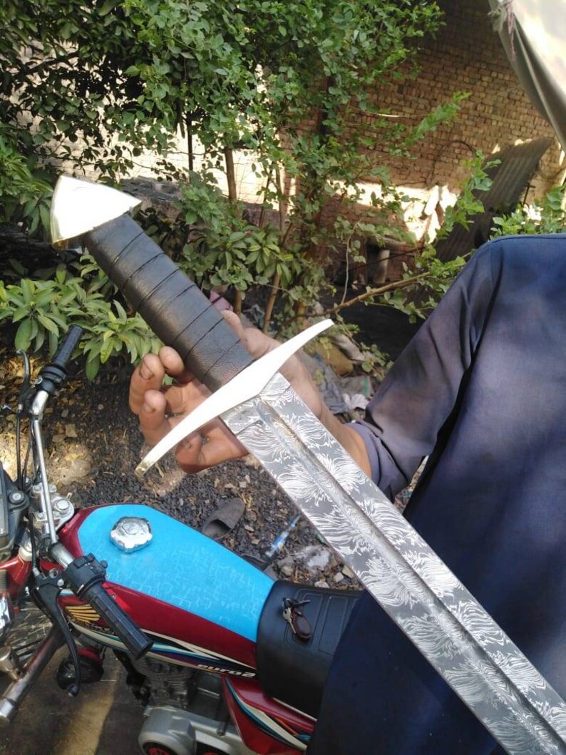 Handmade DAMASCUS sword with leather sheath | Etsy