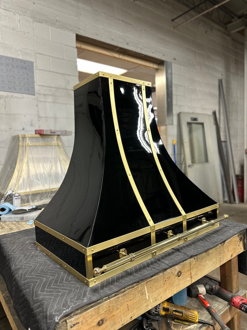 Custom Kitchen Hood: Curved Gloss Black With Brass Trims - Etsy