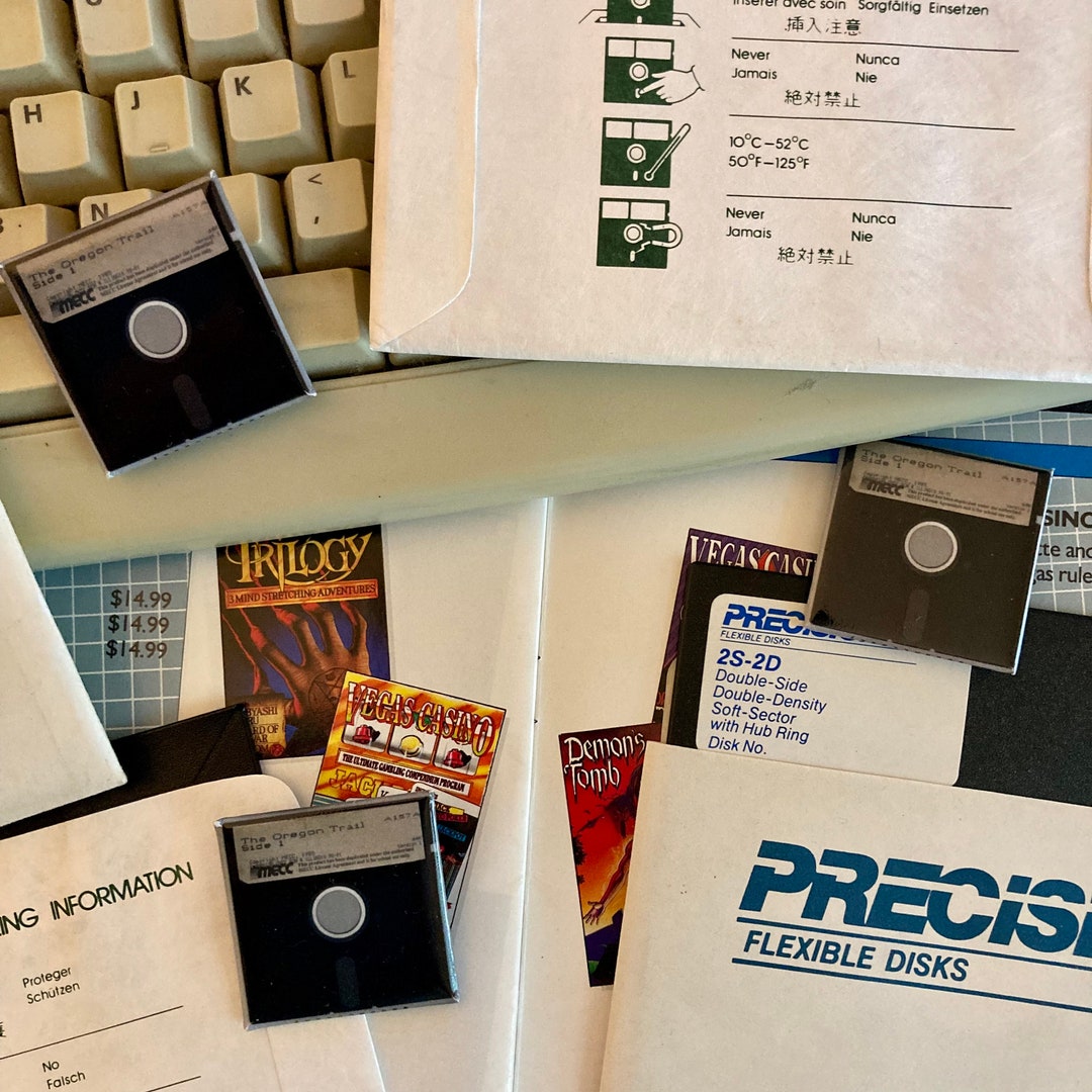 Oregon Trail Floppy Disk 1.5” Button - Etsy