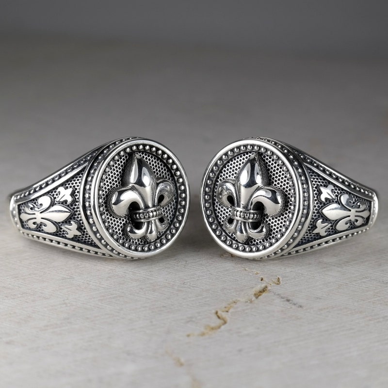 Gothic Fleur De Lis - Etsy