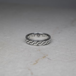 Geometric Pattern Wedding Rings Set, Chain Styled, Personalized Jewelry ...