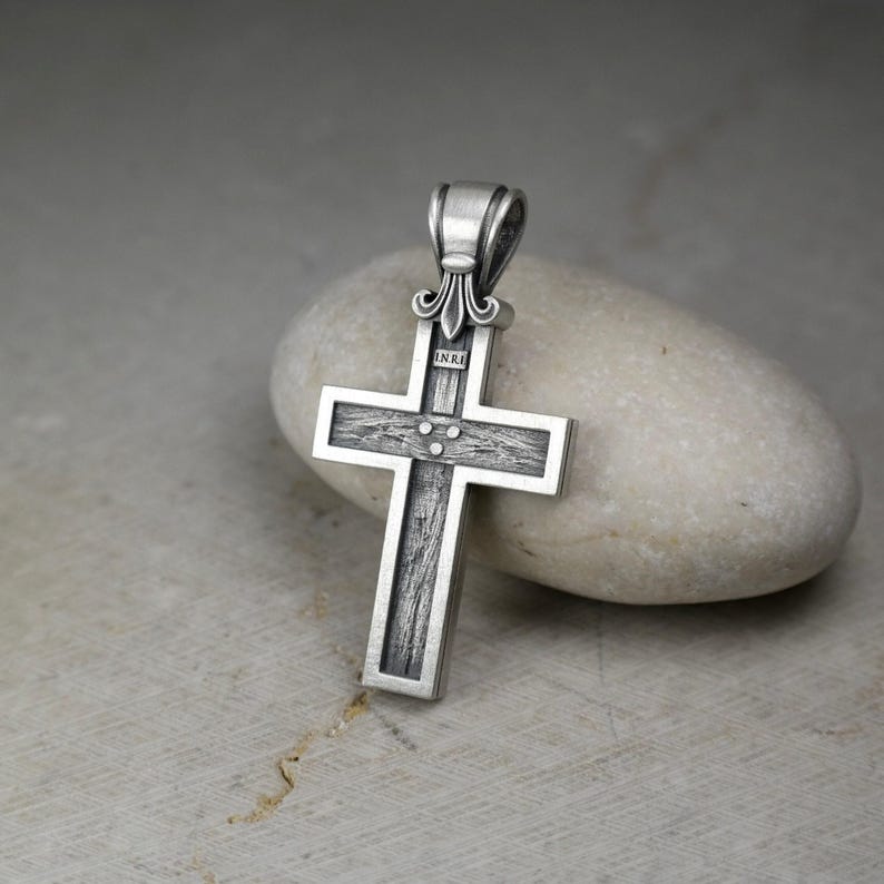 INRI Cross Pendant, Fleur De Lis Design Bail, Crucifix Necklace With ...