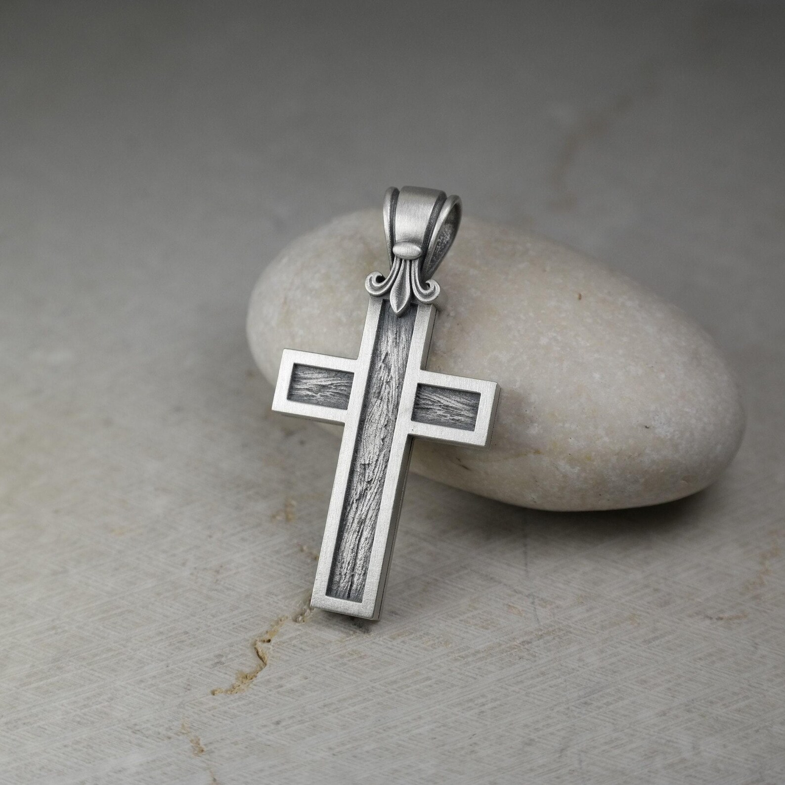 INRI Cross Pendant, Fleur De Lis Design Bail, Crucifix Necklace With ...