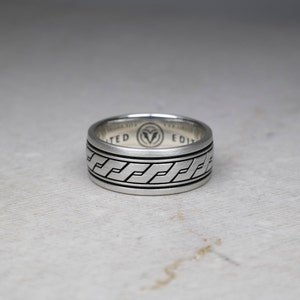 Geometric Pattern Wedding Rings Set, Chain Styled, Personalized Jewelry ...