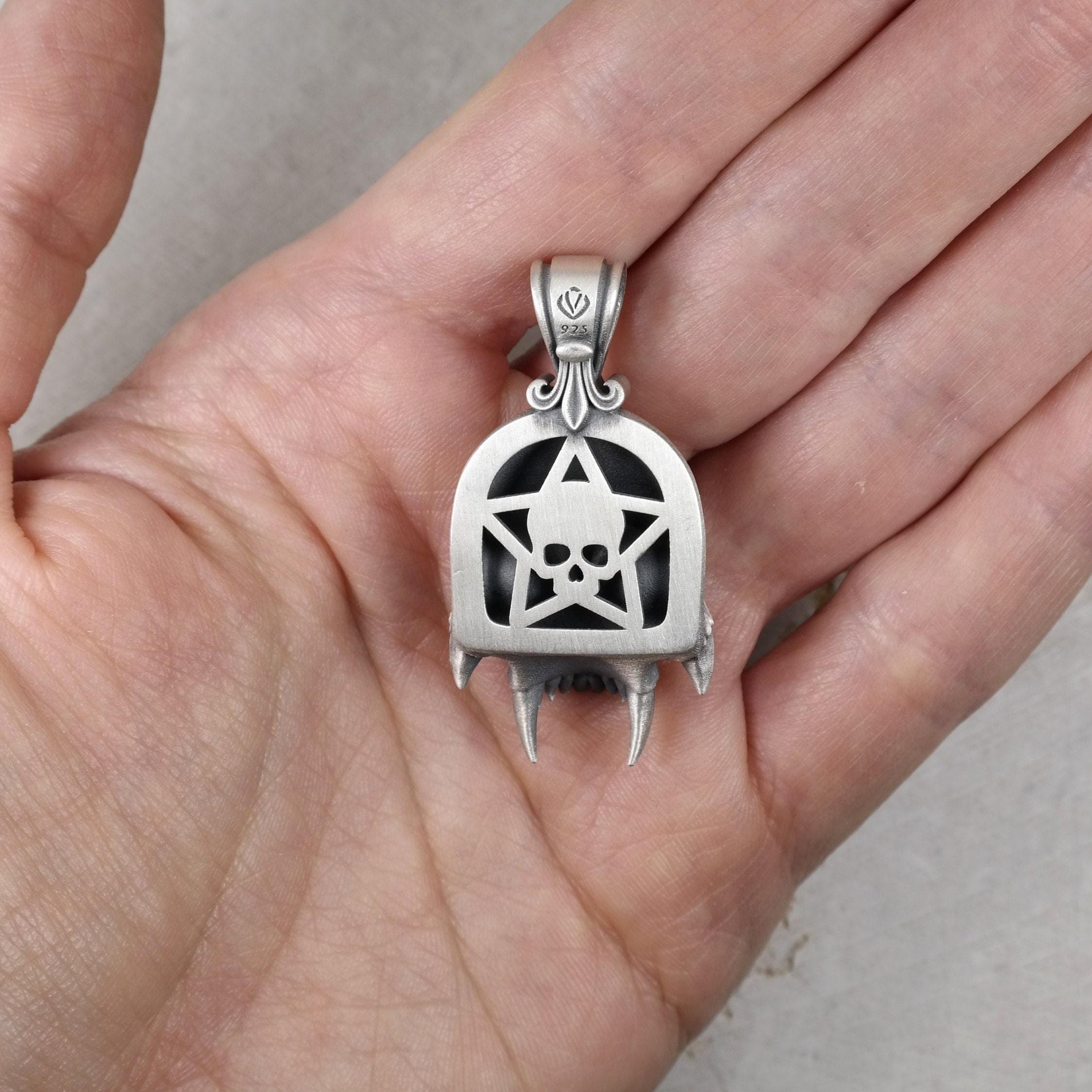 Vampire Skull Pendant in Matte Sterling Silver, 2.5mm Foxtail or Snake ...