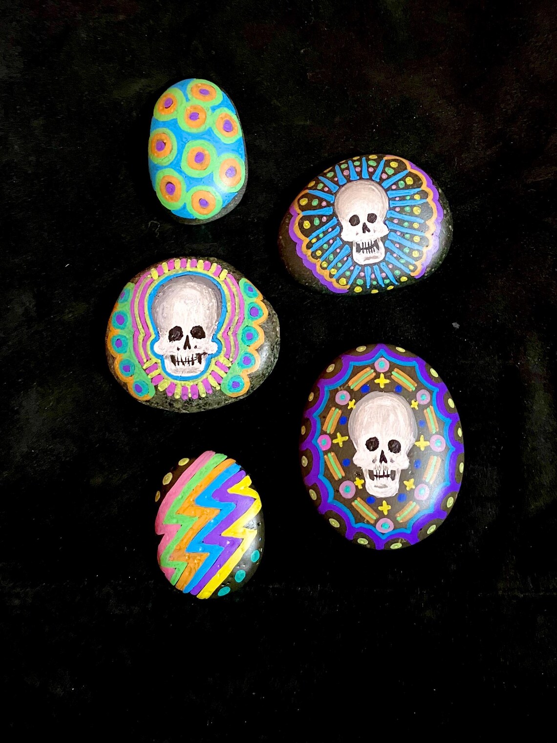 Set of 5 Neon Pattern Hand Painted Skull Rocks - Etsy
